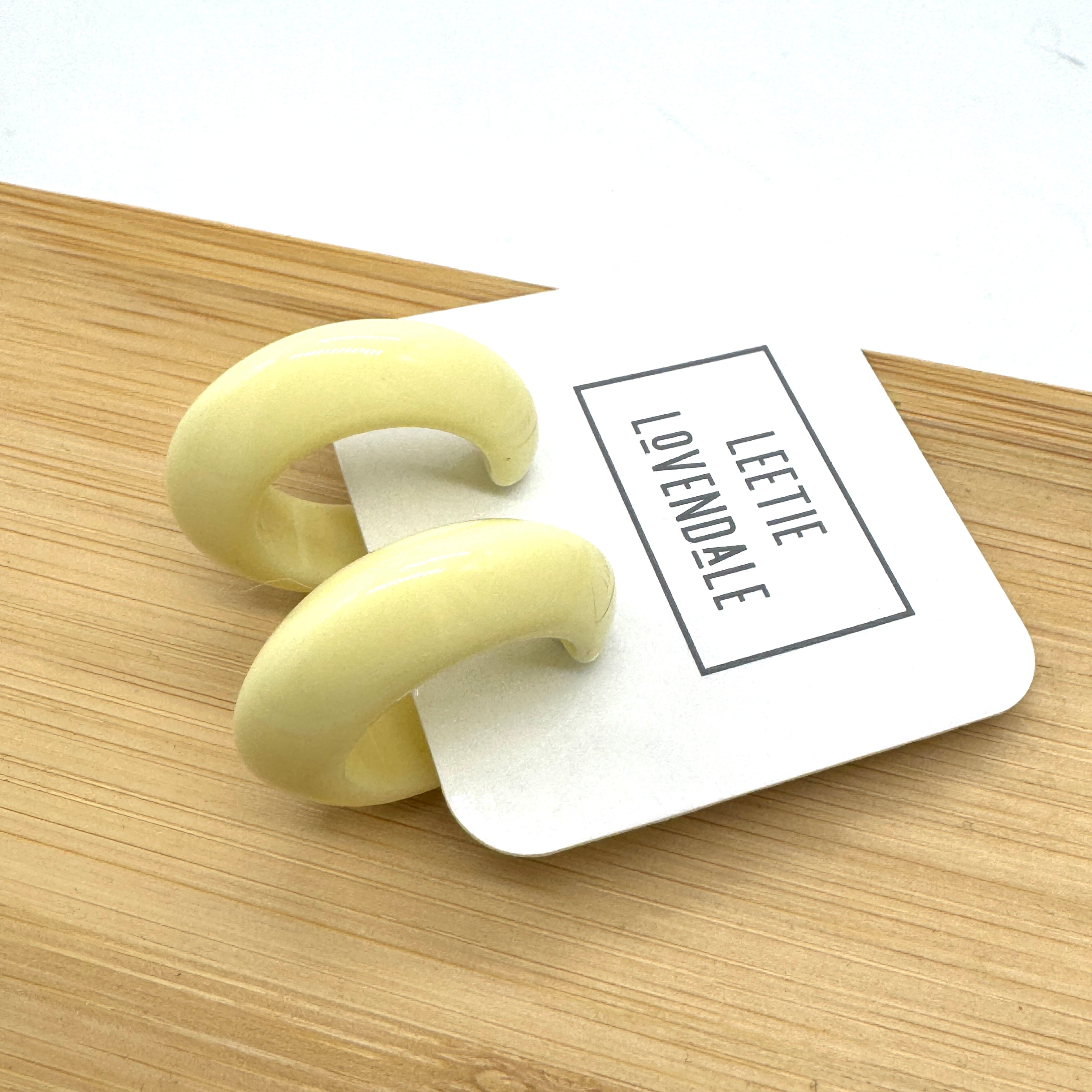 Butter Yellow Pinched Bulb Stud – Leetie Lovendale